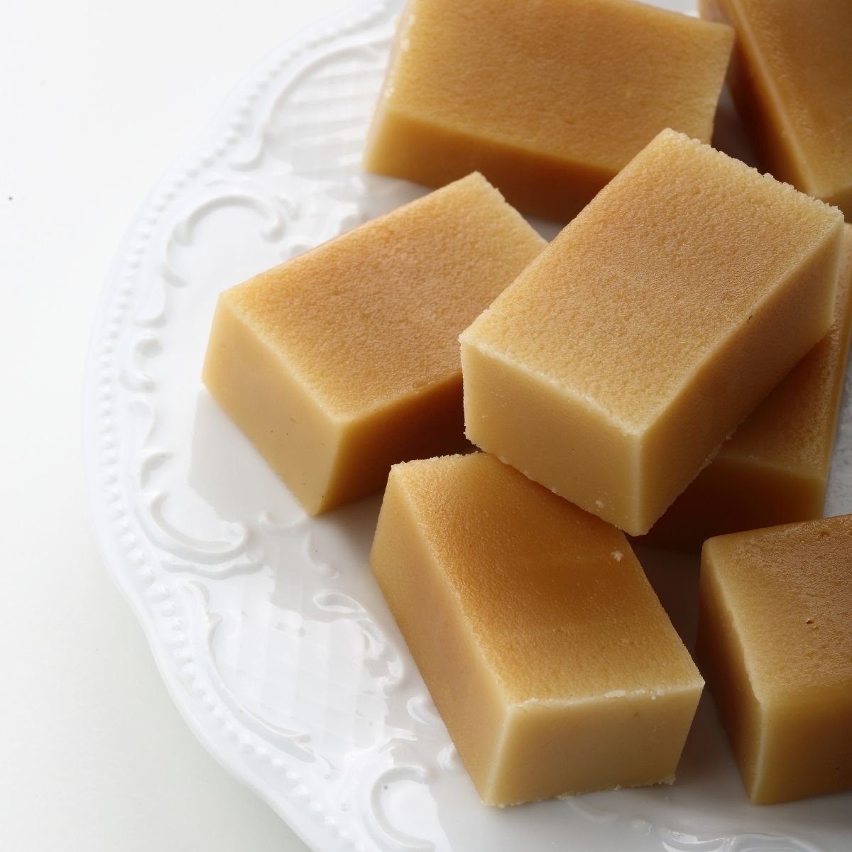 Buy Dadu's Mithai Vatika Sweets and Savories Online | Cherrypick ...